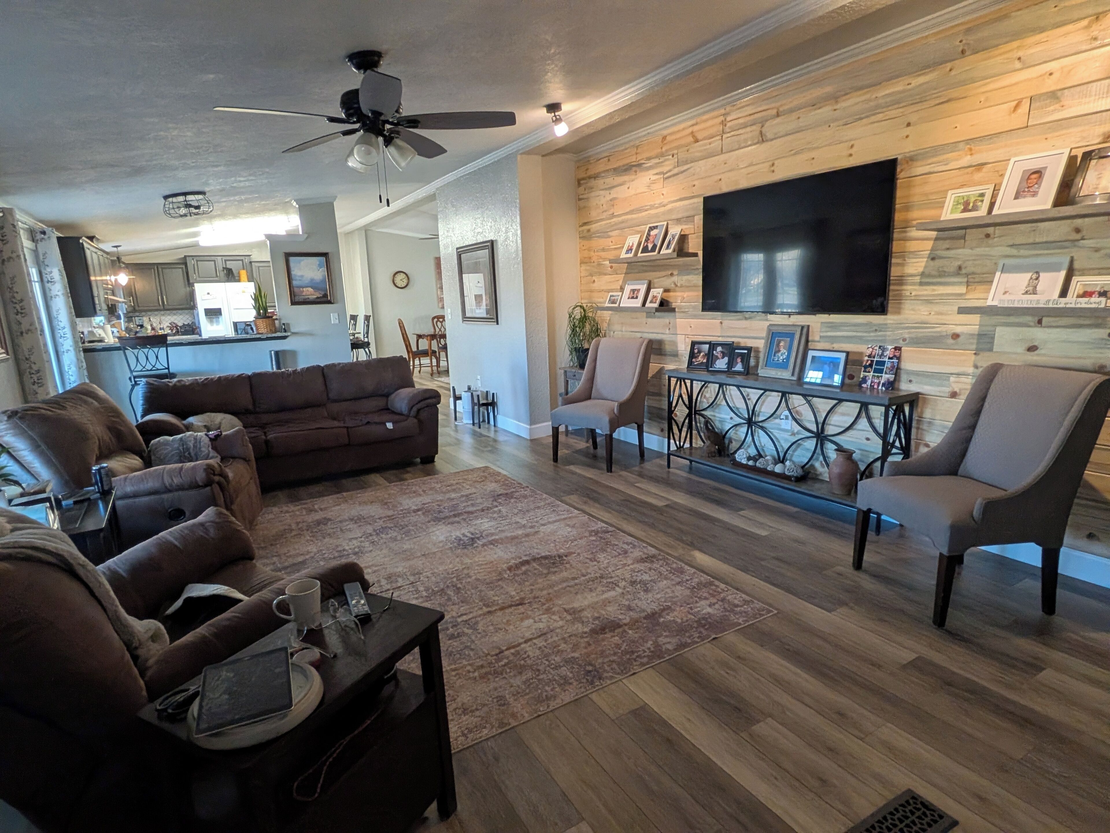 Bedroom On The River In Charming Aztec - Bloomfield, NM