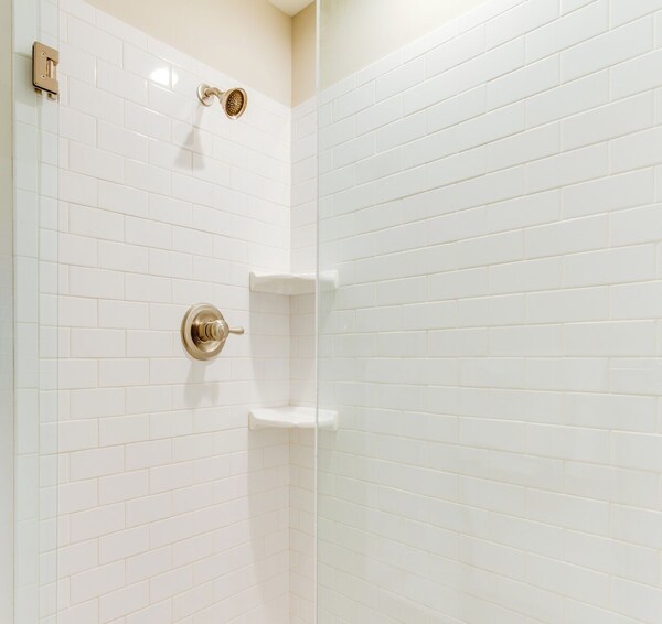 404b The Princess Anne House South End Spacious 4 Beds Townhouse - Virginia Beach, VA