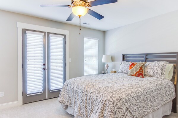 408a The Boardwalk House - Virginia Beach, VA