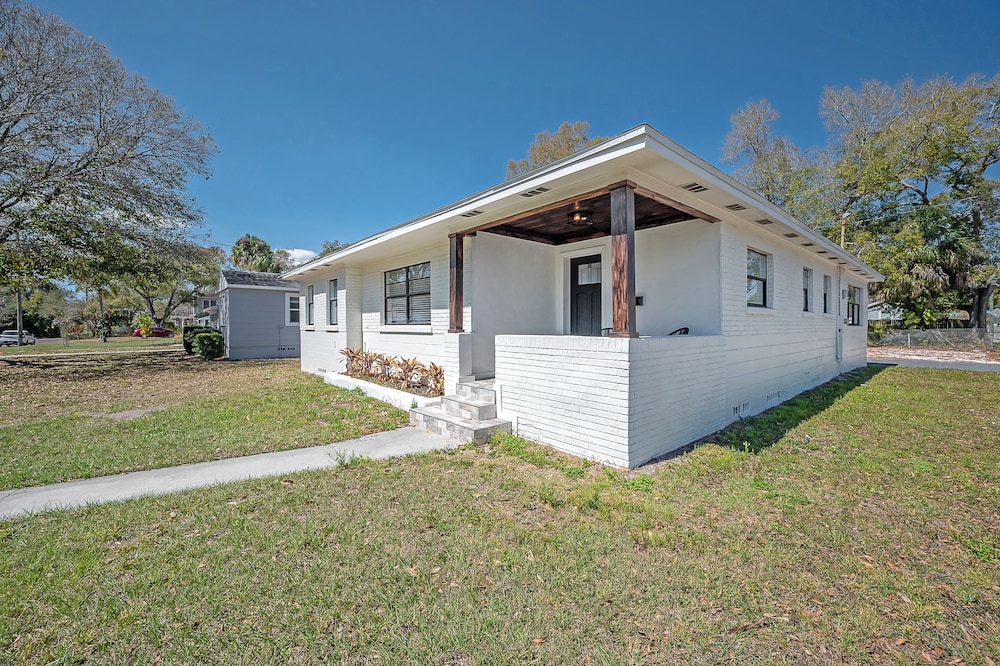 701 W Indiana Ave - Pinellas County, FL
