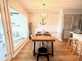 Vila (2 Bedrooms) | Parte interna