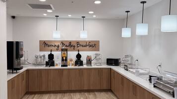 Pequeno-almoço completo diário incluído