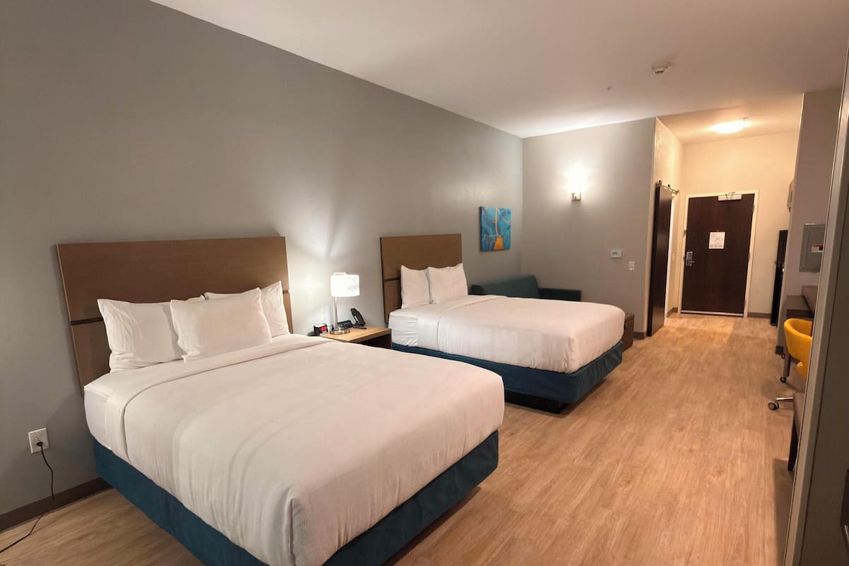 Quarto, 1 cama de casal, não fumadores (Efficiency) | Com mobília individualizada, secretária