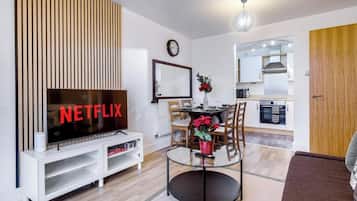 Apartamento, 2 quartos, acessível | Sala