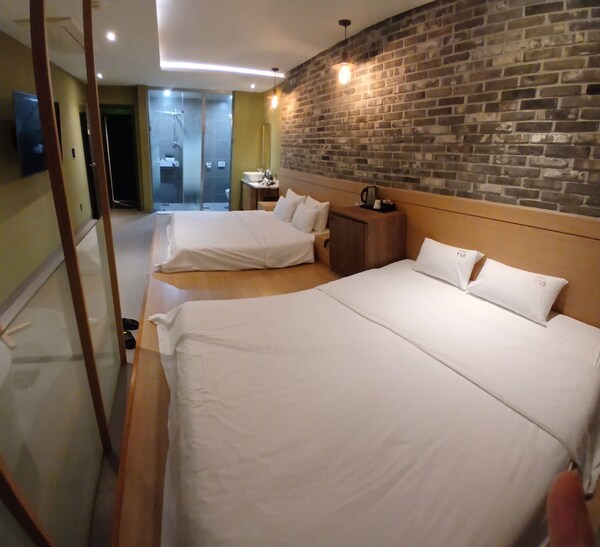 Hotel Vin - 웅동2동