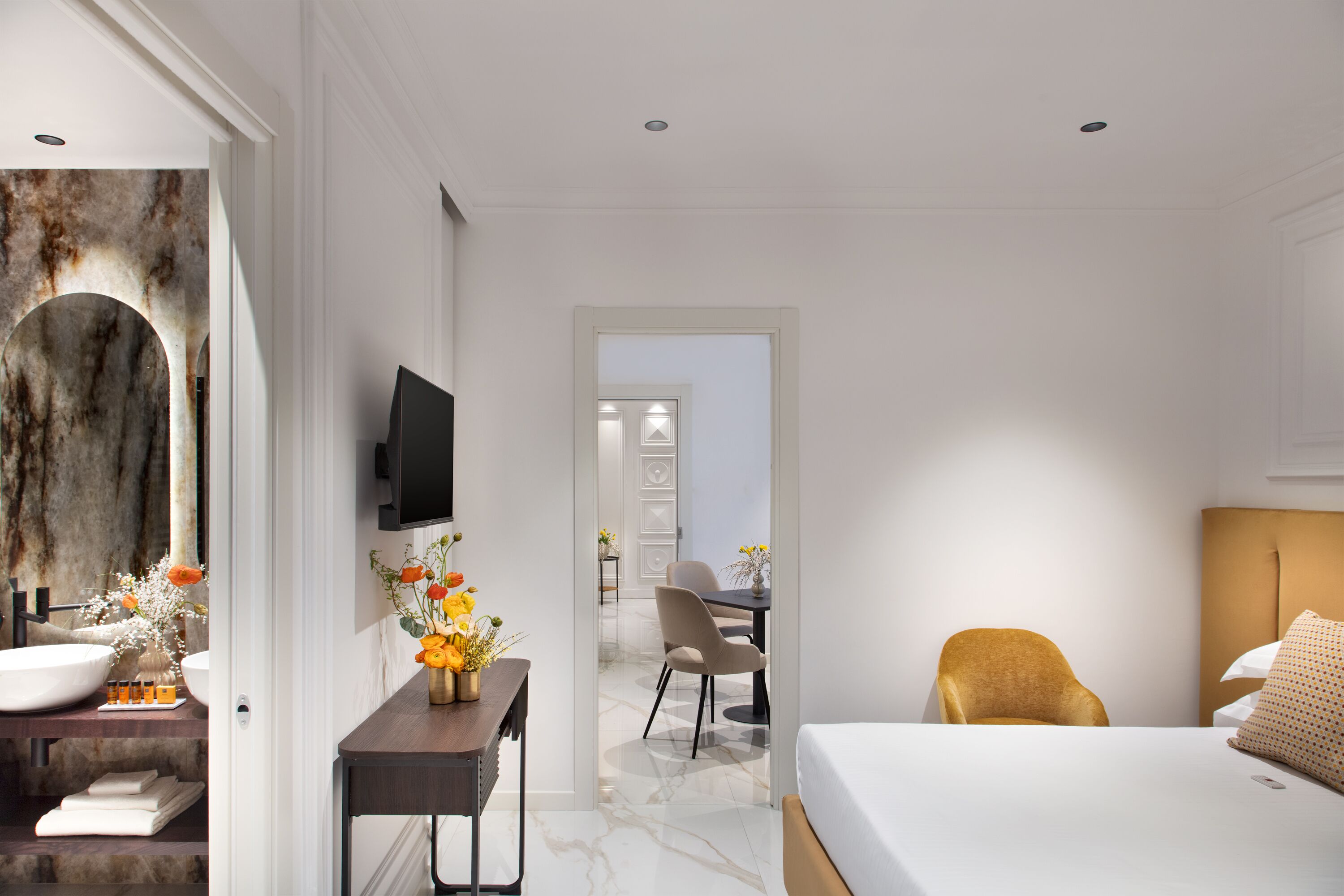 Apartamento superluxo, vista para o jardim | Roupas de cama premium, edredons de pluma