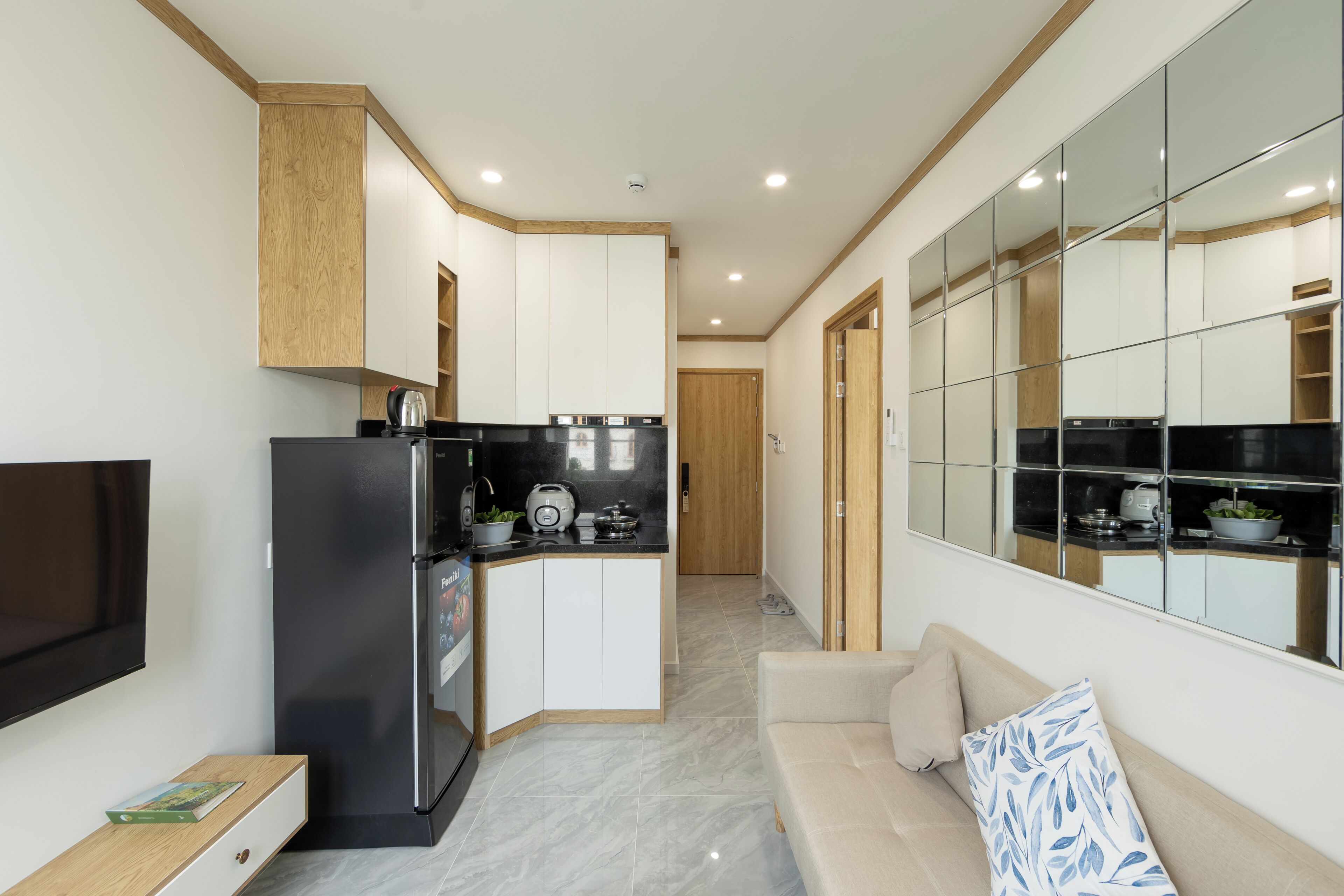 Apartamento Standard, 1 quarto, Vista para a cidade | Cozinha privada | Um frigorífico/congelador grande, uma panela elétrica de arroz 