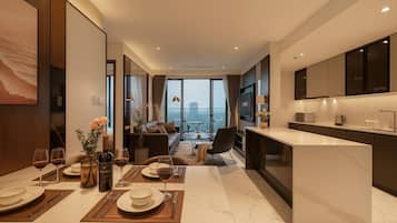 Apartamento Básico, 2 quartos, varanda, Vista para a cidade | Minibar, com decoração personalizada, com mobília individualizada