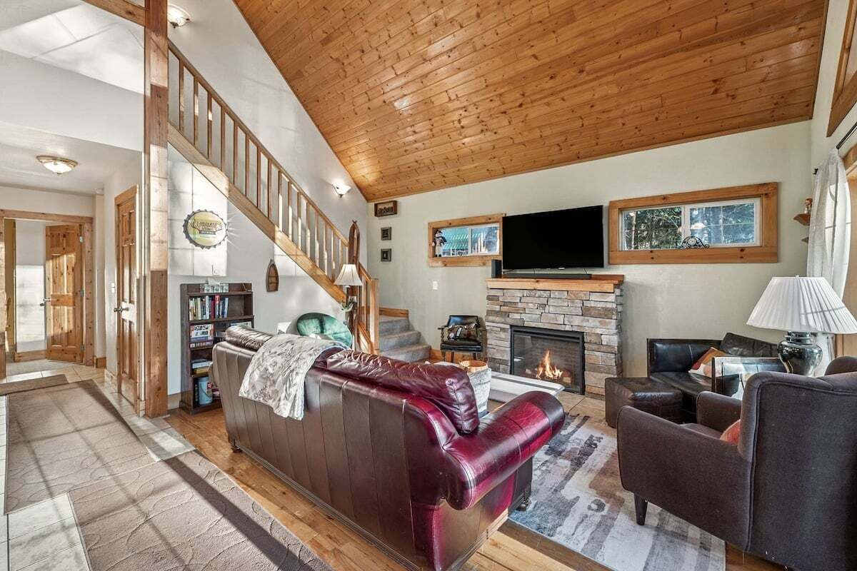 Packwood Landing | Hot Tub  Pet-friendly  Fast Wi-fi - Packwood, WA