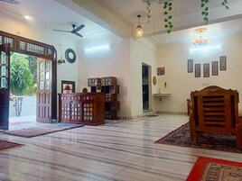 TV de tela plana 32 polegadas com canais a cabo