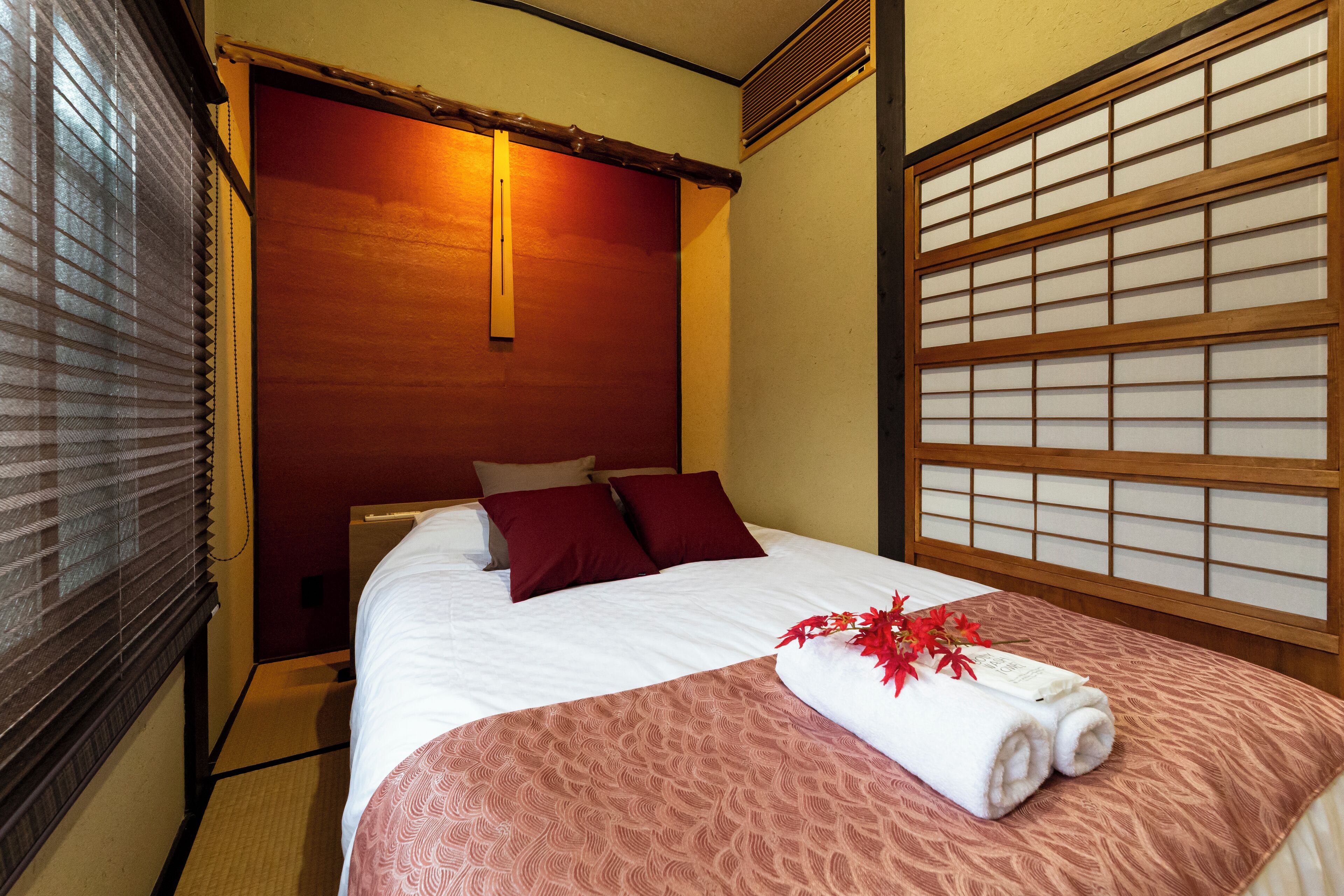 Private Stay - Modernized Traditional Townhouse In The Heart Of The City With - Kyoto
