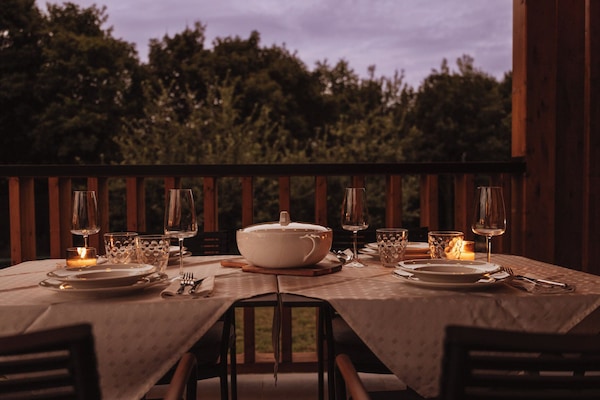 Quarto Duplo Comfort, vista para o jardim | Refeições ao ar livre