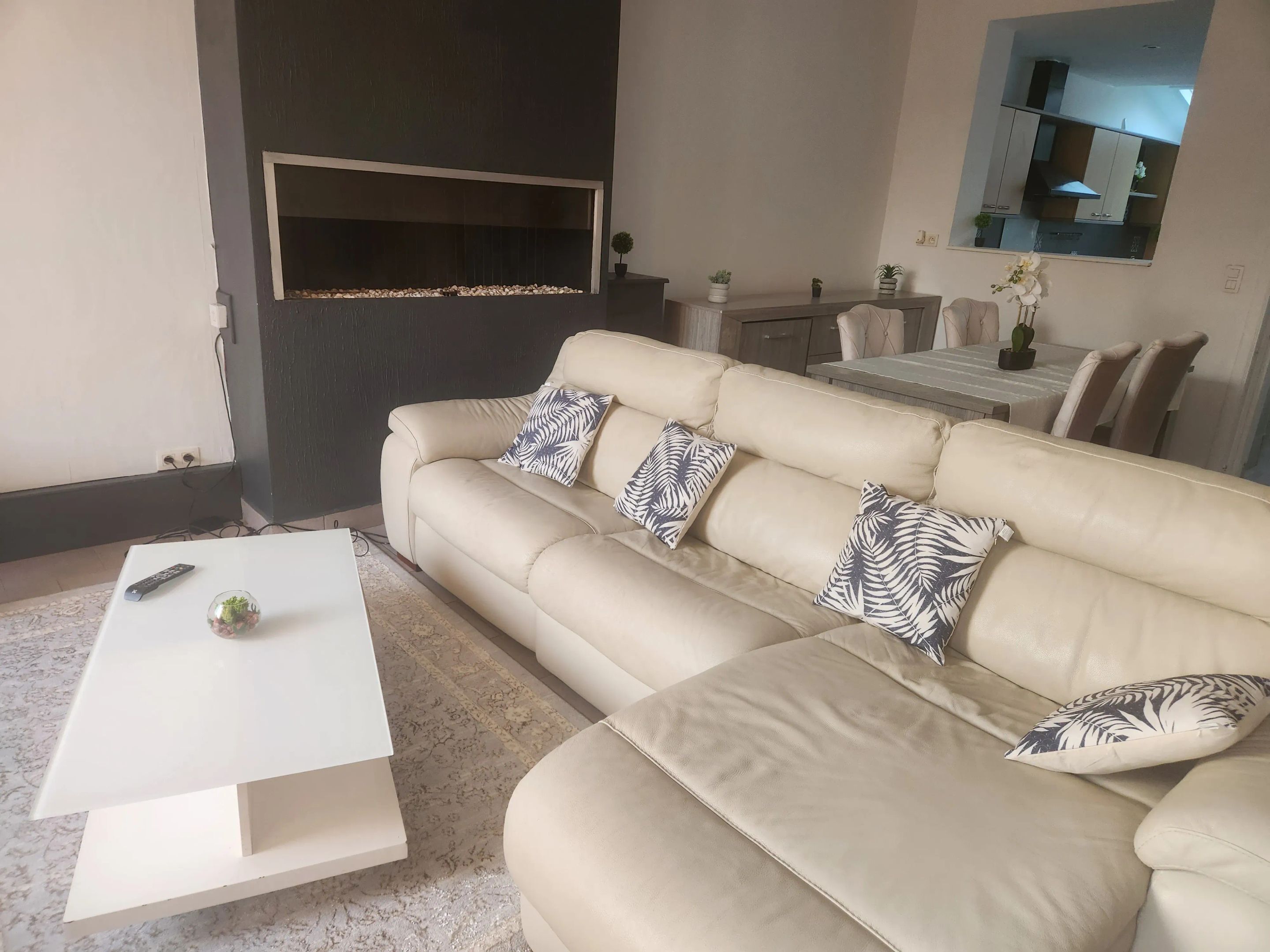 Homerez - Ruim Huis In Mouscron Met Tuin En Terras - Provincie Henegouwen