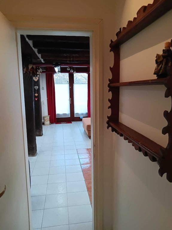 Studio Apartment Surrounded By Greenery With Parking, Pets Allowed. - Belluno