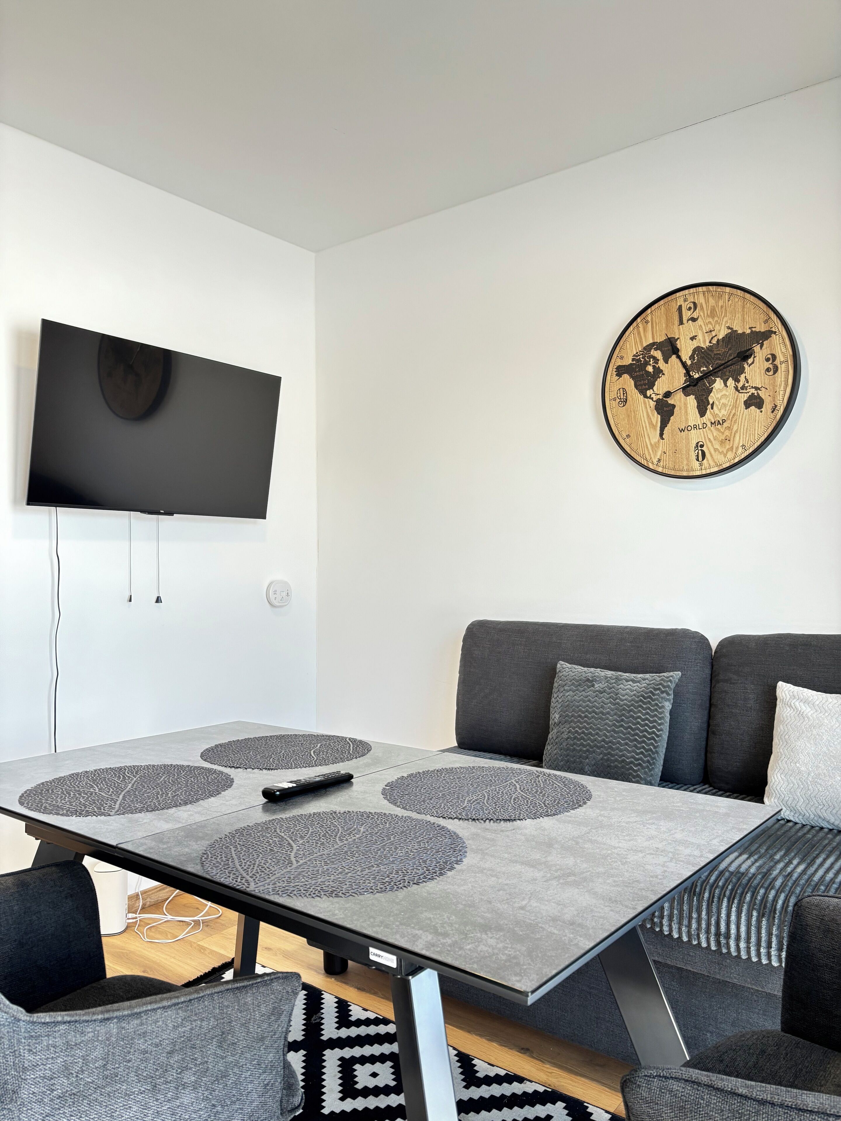 Modernes Apartment In Ruhiger Lageideal Für Familien&geschäftsreisende - Lambach