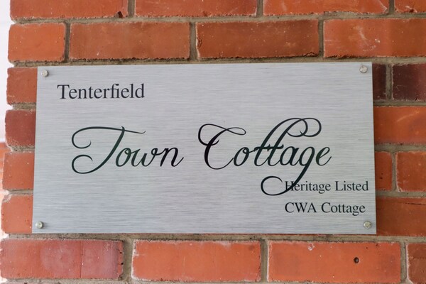 Towncottage Tenterfield Stay With Scenic Views - Tenterfield