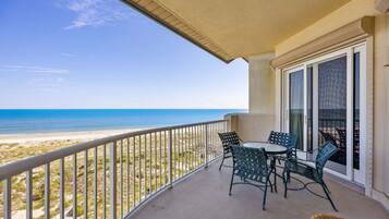 Condo, 2 quartos | Opções para refeição ao ar livre