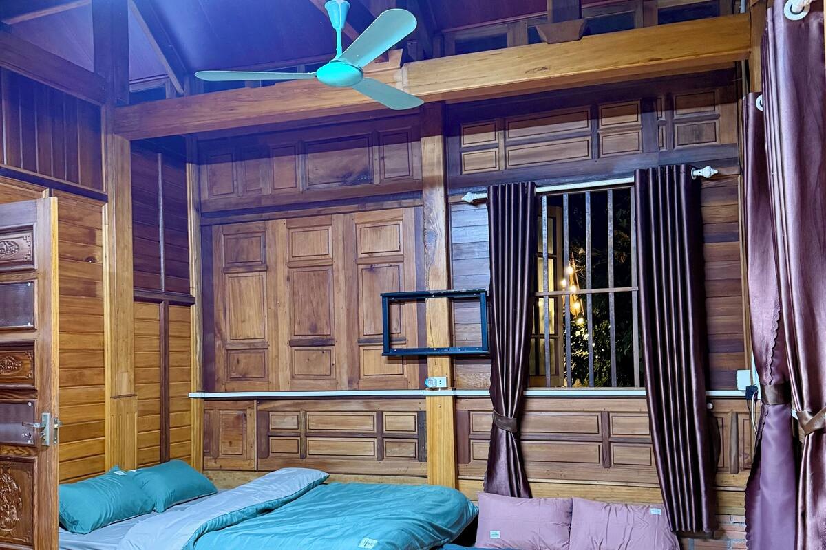 Apartamento Familiar, vista para o pátio | Sala de estar