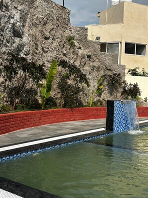 Piscina externa sazonal