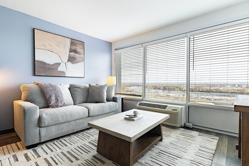 Landing | Amazing 1bd, Game Room, Yoga Studio - Wadsworth Atheneum Museum of Art