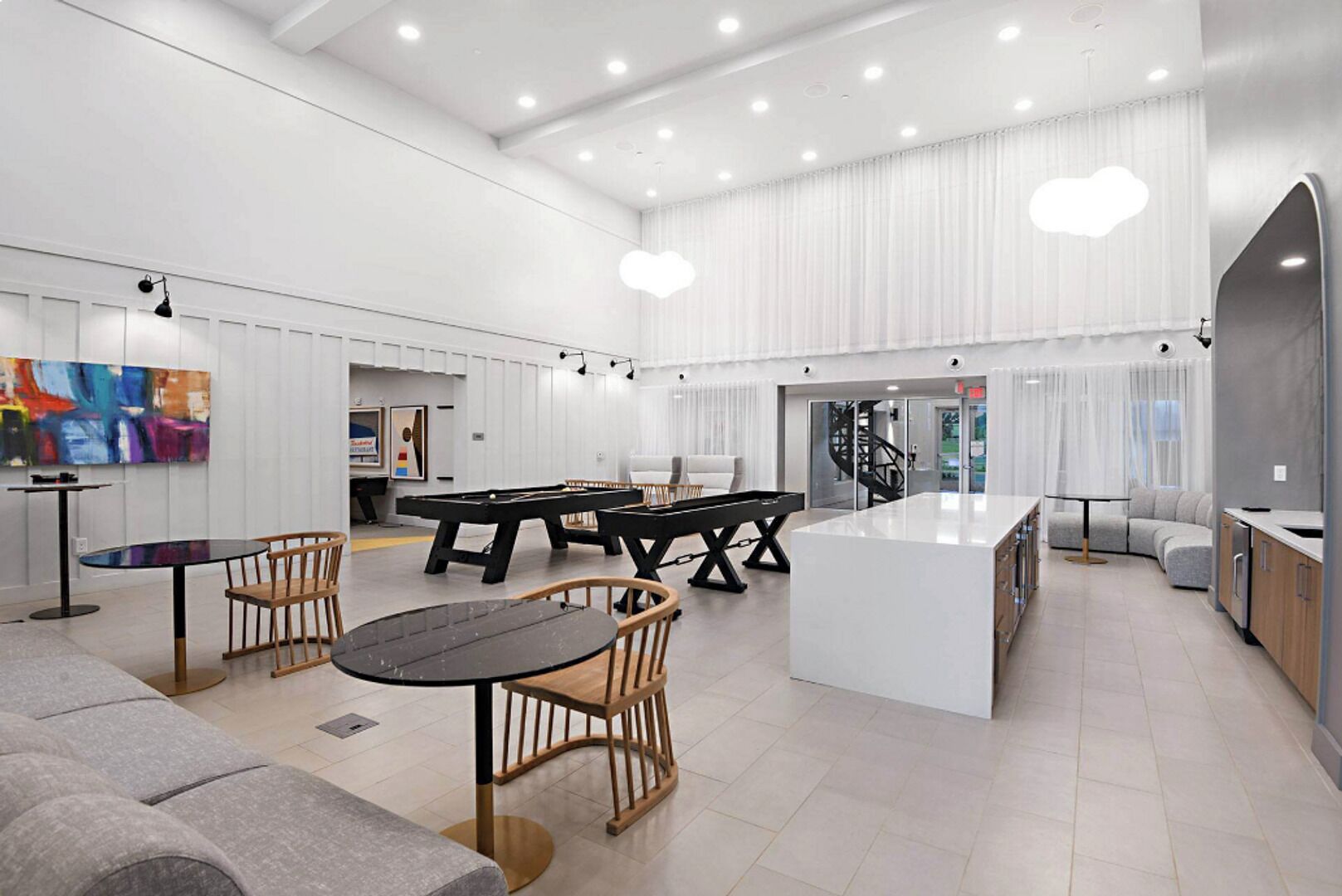 Landing | Beautiful 2bd, Pool, Rooftop Lounge - Spring Lake, Cantonment