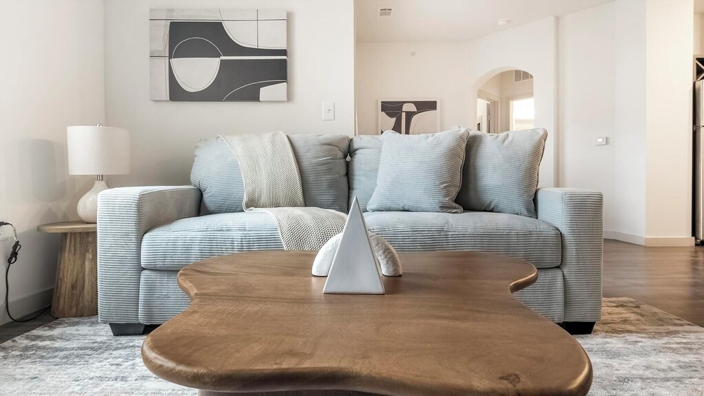 Landing | Chic 1bd, Game Room, Gym - Kyle, TX