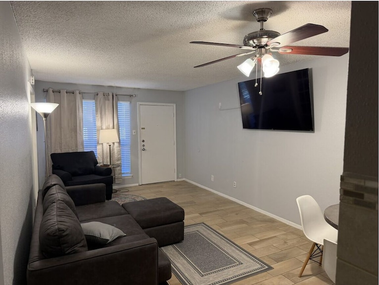 Only 10-min To Local Hospitals - San Antonio, TX