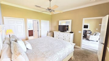 Apartamento em Condomínio Fechado, várias camas, acesso à piscina (Cinnamon Beach Retreat) | 3 quartos, com decoração personalizada, com mobília individualizada
