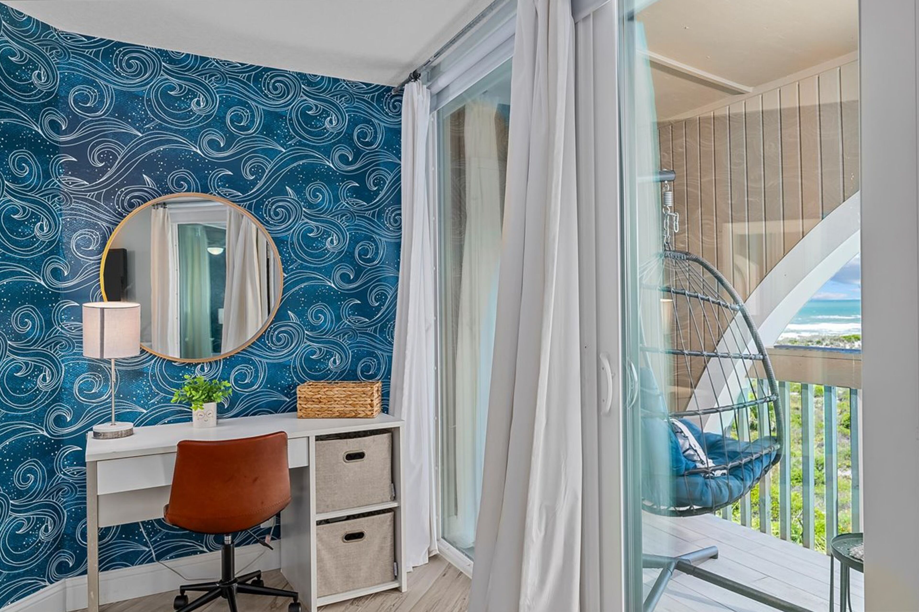 Condo, várias camas, banheira de imersão, vista para o oceano (Hibiscus Oceanfront Living) | Parte interna