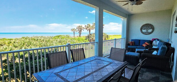 Parrots Paradise Oceanfront Ocean View Villa, Huge Balcony Two Amazing ...