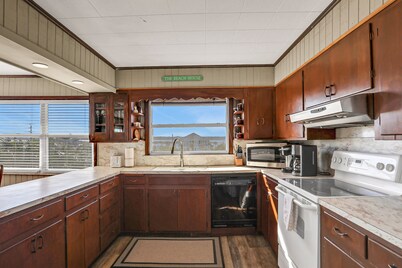 Updated Beachfront Home W/great Beach Views, gas Grill, Multiple Balconies, W/D