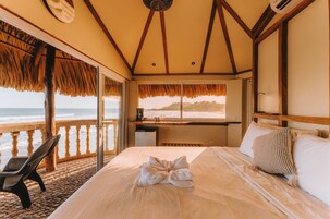 Quarto, vista para a praia | Secretária adequada para computadores portáteis, Wi-fi grátis