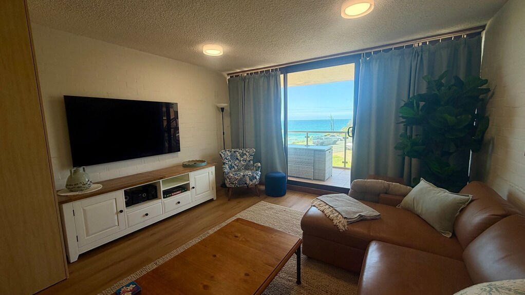Unit 15 Beachpark Apartments - Port Macquarie