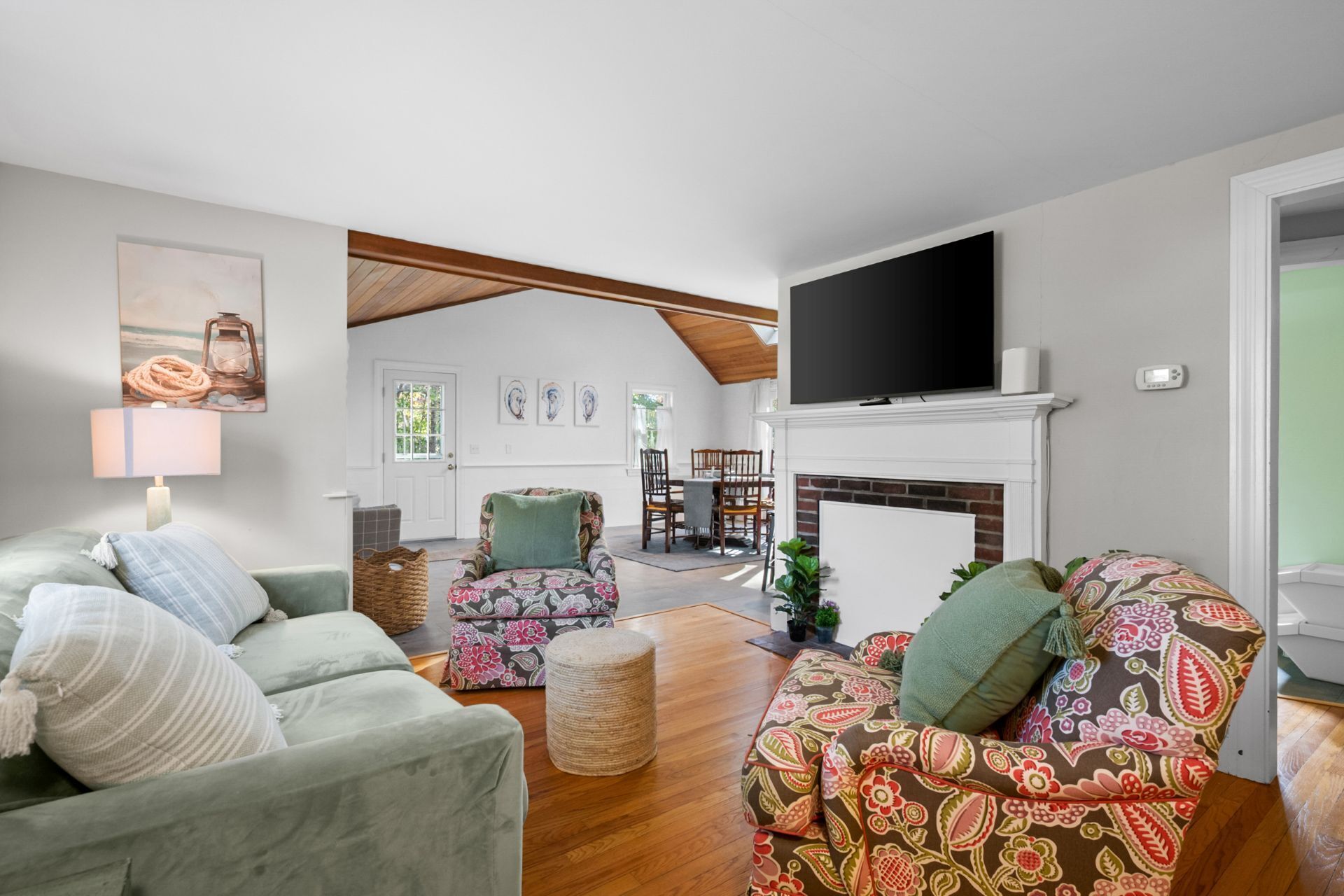 Cape Cod Dog-friendly Escape Close To The Beach - South Yarmouth, MA