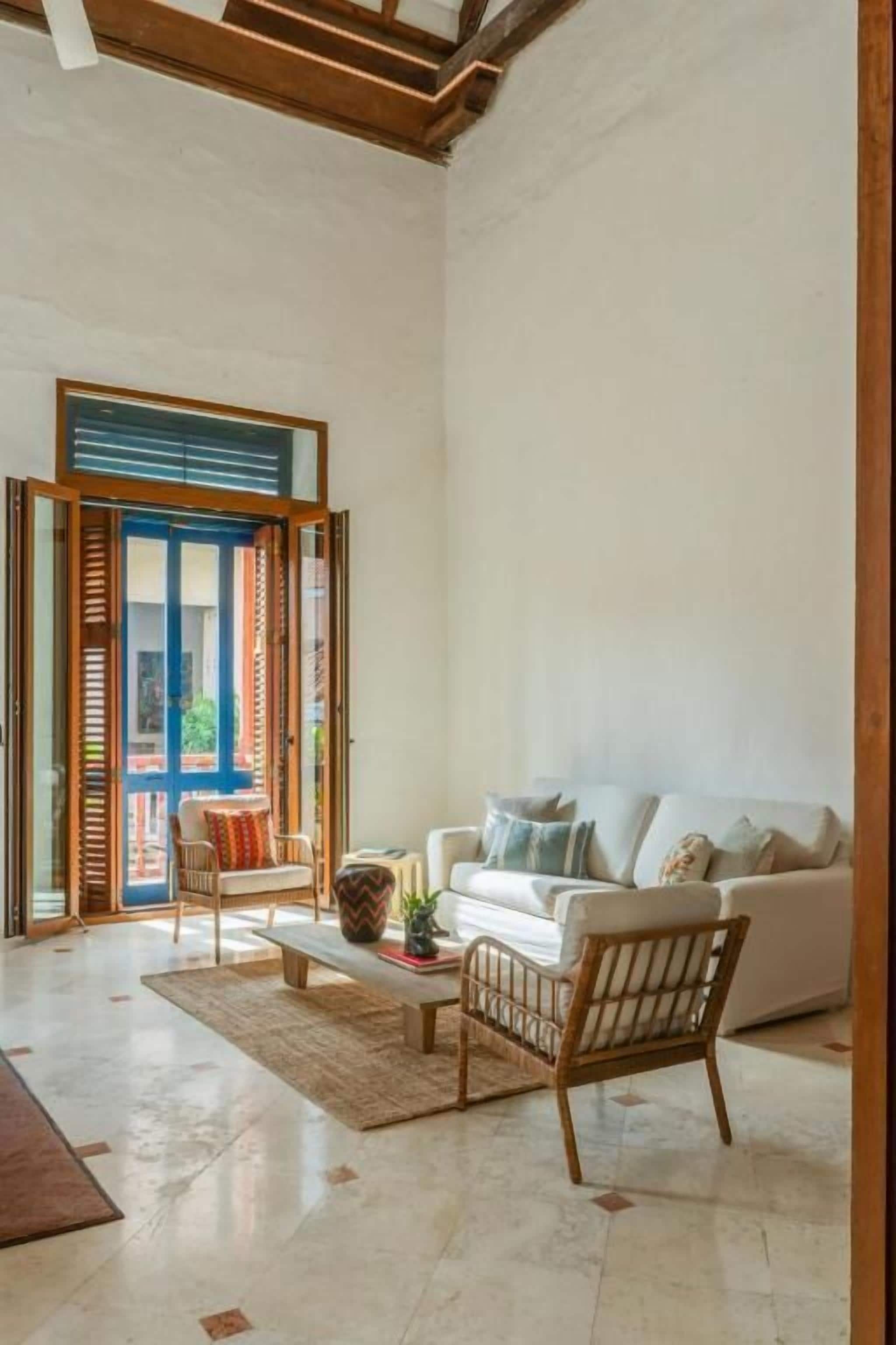 Quarto Duplo Superior, varanda | Sala de estar