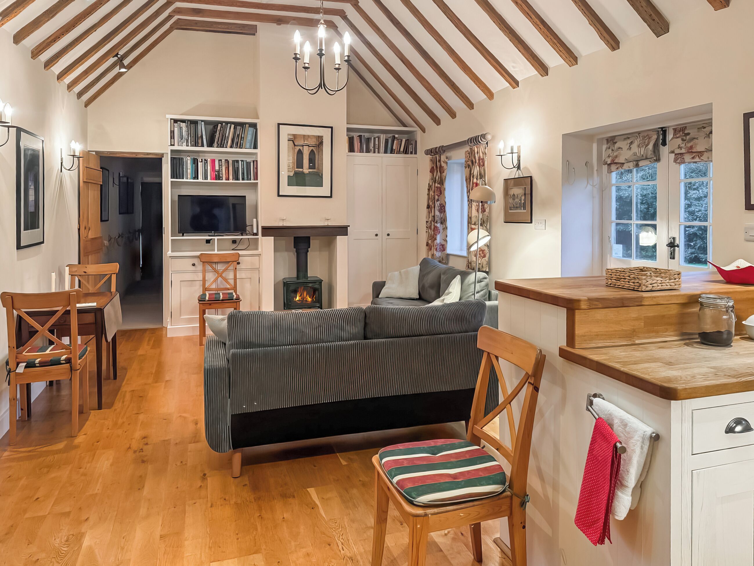 2 Bedroom Accommodation In Warehorne, Ashford - East Sussex