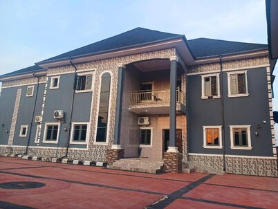 J-D Suites
