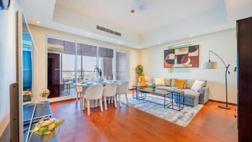 Apartamento Clássico, varanda, vista para a praia | Sala de estar