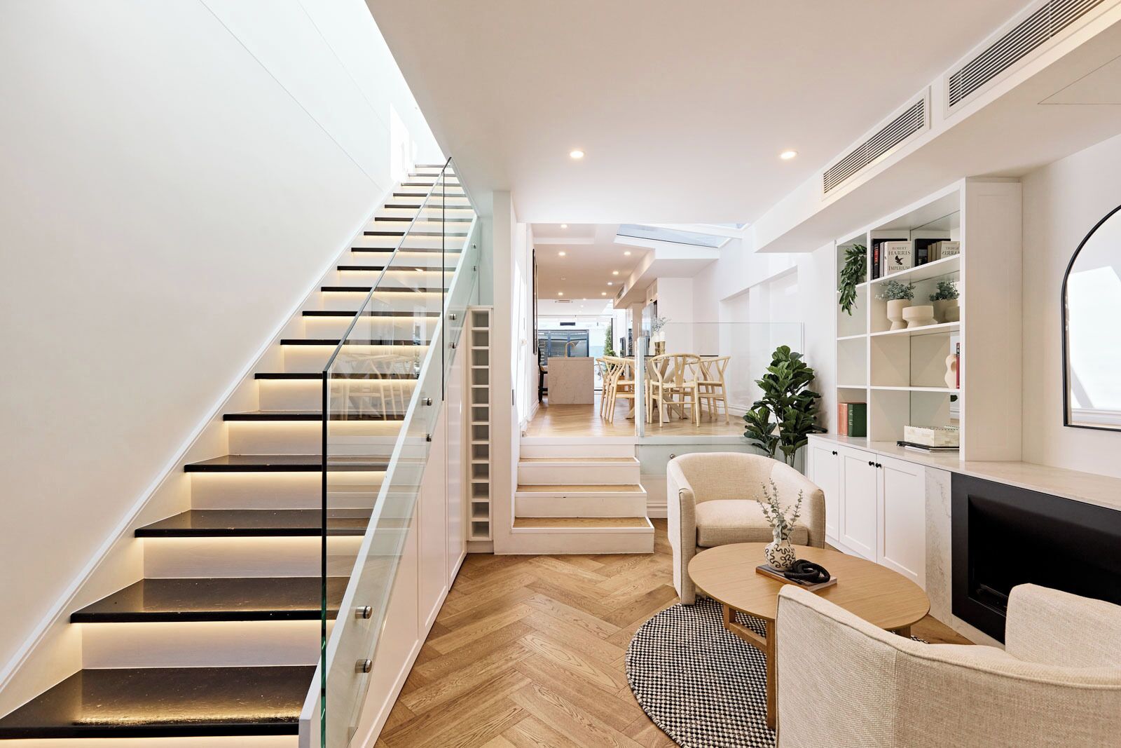 Architectural Redfern Gem  Designer 3br Home With Courtyard & Loft - Surry Hills