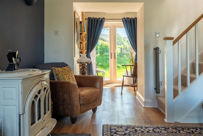 Stunning Welsh Farmhouse - Breathtaking Views - Bala