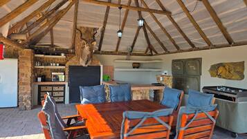 Casa Deluxe, vista para o resort | Refeições ao ar livre