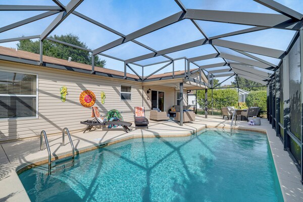 Golf, Dine & Relax Poolside! The Villages Retreat - The Villages, FL