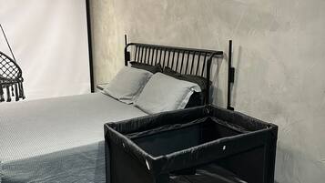 Apartamento Comfort | Cortinas/cortinados opacos, ferro/tábua de engomar, Wi-fi grátis