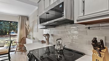 Condo, várias camas (Seascape Golf Villas 91B) | Cozinha privada