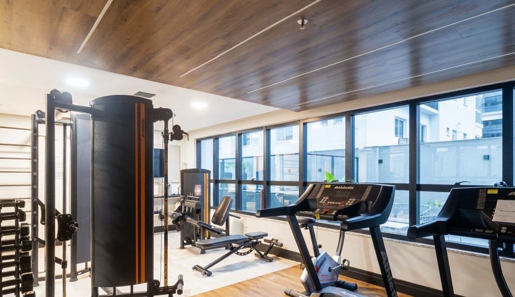 Apartamento Básico | Sala de fitness