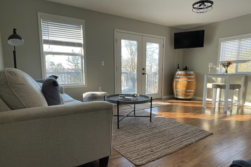 Cayuga Lake Cottage Near Aurora - Wineries, Brewery, Trails And Lakefront. - Aurora, NY