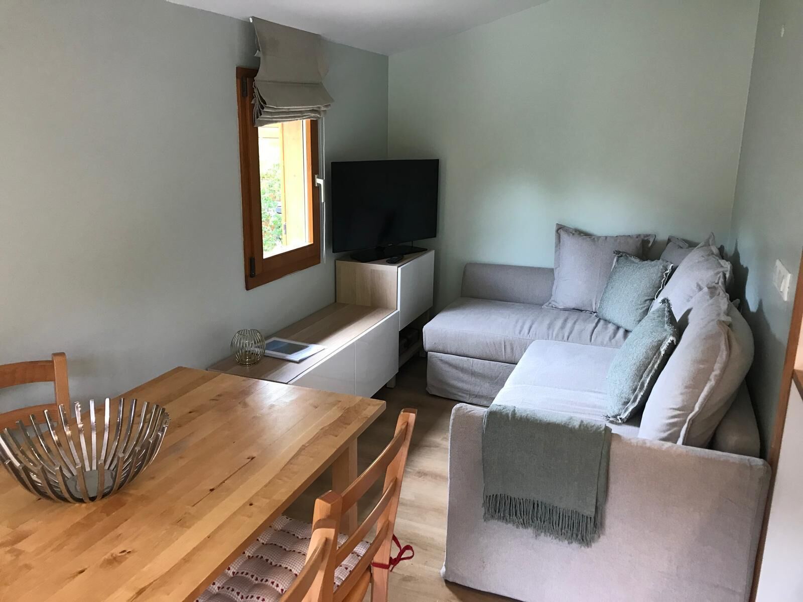 Wonderful Modern Chalet With Private Garden Only 5 Minutes Walk To Annecy Lake. - Talloires-Montmin