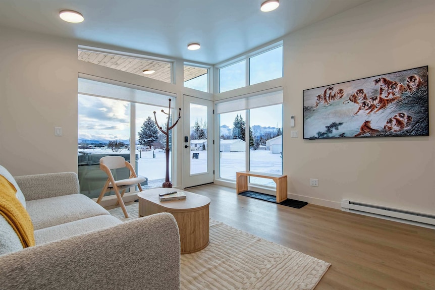 Ski Hill Nest - Modern Stay - In-town Convenience - 드릭스