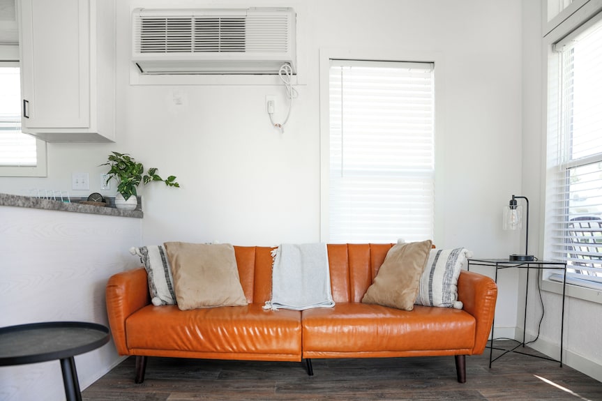 Comfortable Tiny Home In Rv Park. Near Bastrop & Austin - Cedar Creek, TX