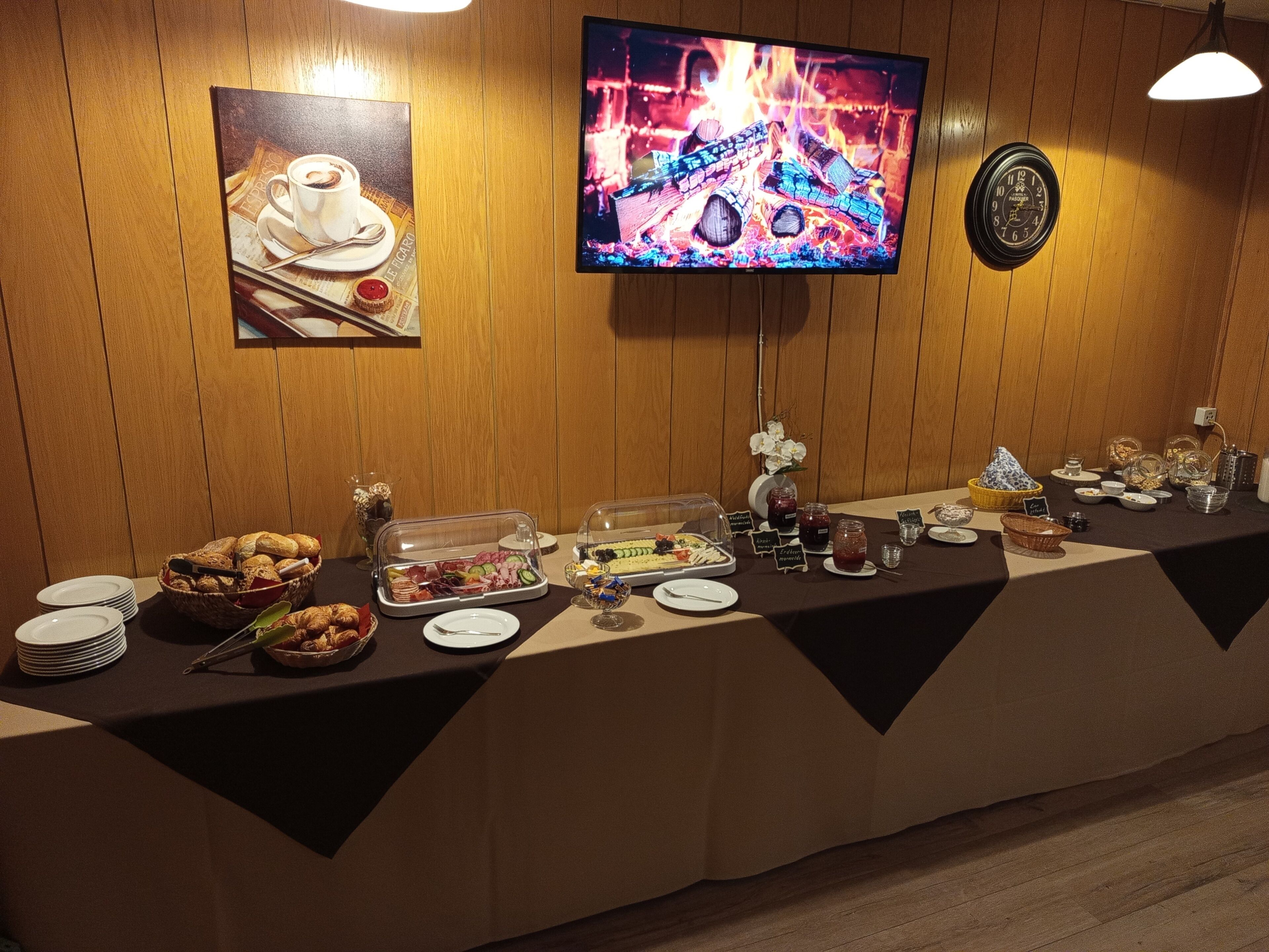 Pequeno-almoço tipo buffet diário incluído 